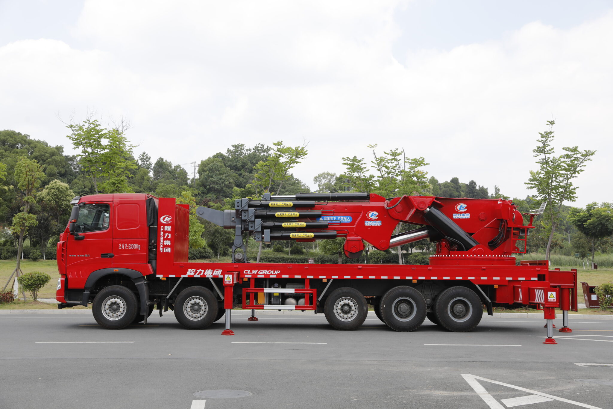 Milk Trucks: Types, Features & How They Work January 2026 🌎